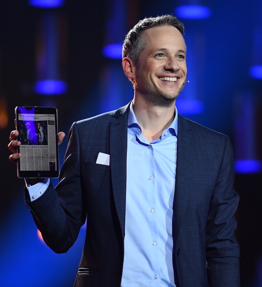 iPad Zauberer Simon Pierro | Der Show-Act zur Digitalisierung